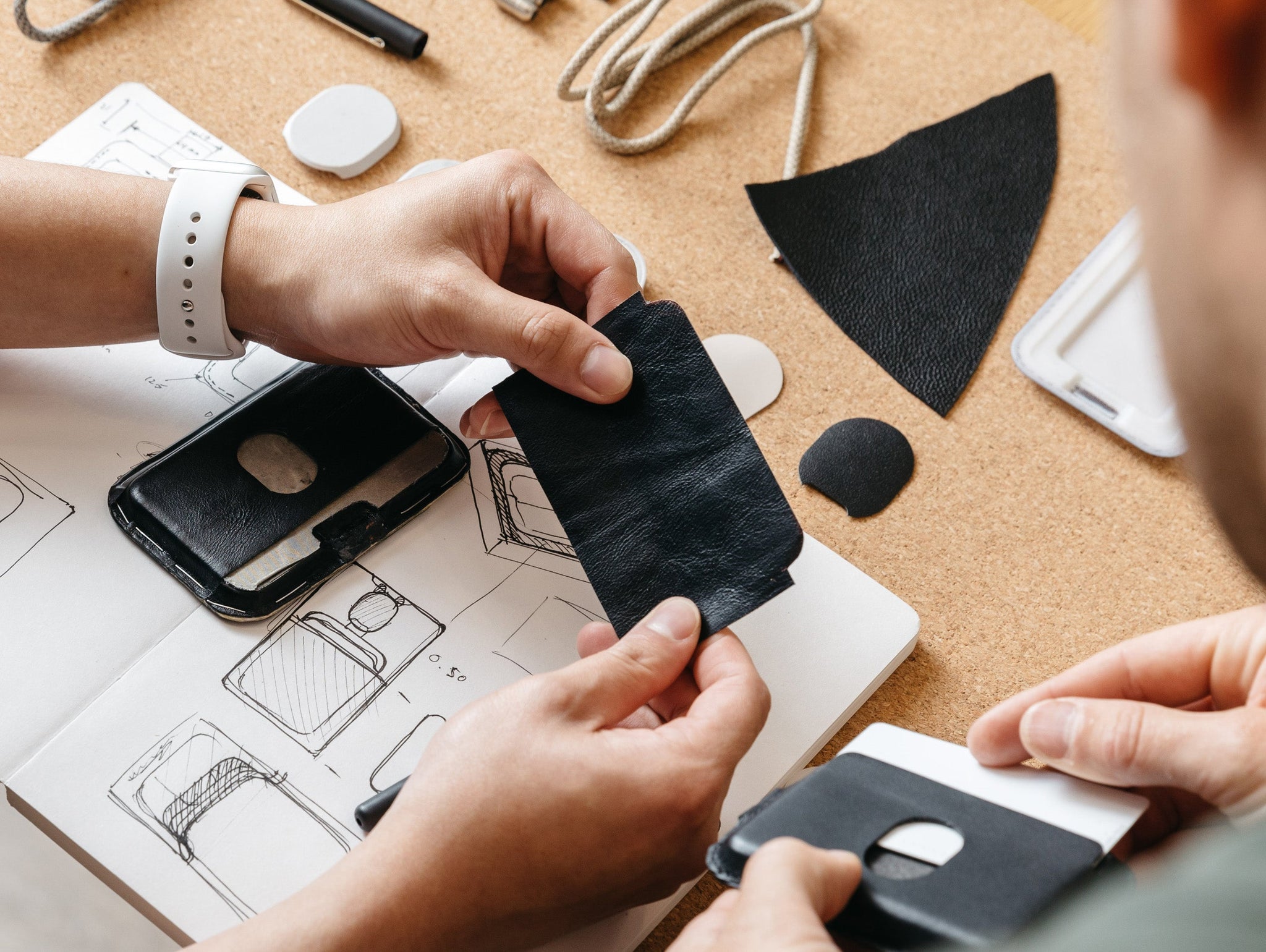 ID Card Holder Pro | Smart ID Holder with Durable Retractor | Orbitkey ...