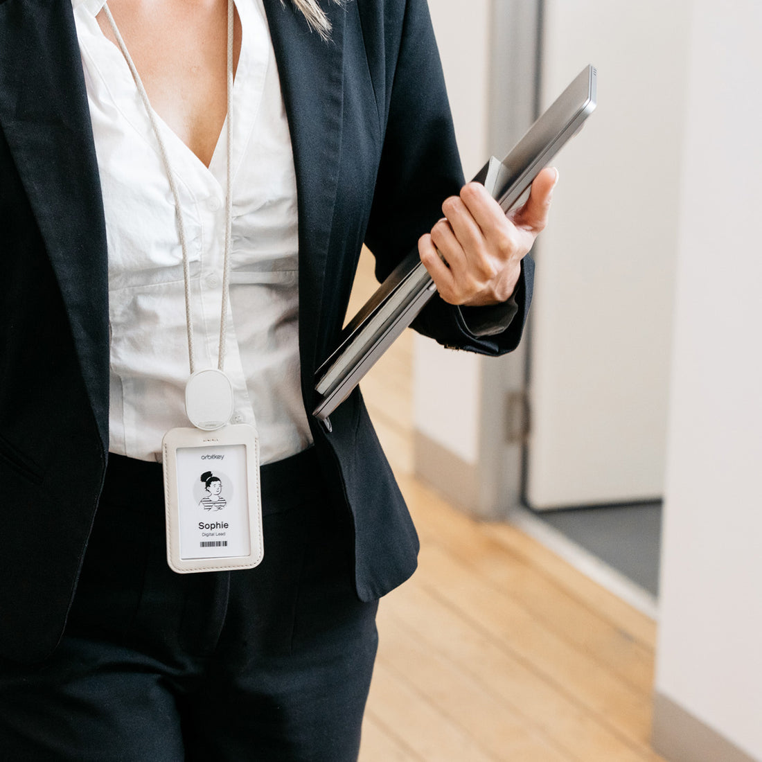 ID Card Holder | Smart ID Holder with Durable Retractor | Orbitkey ...